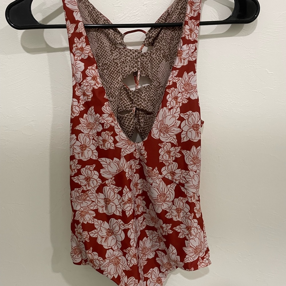 Acacia Mauka One Piece In Rust Magnolia - Gem